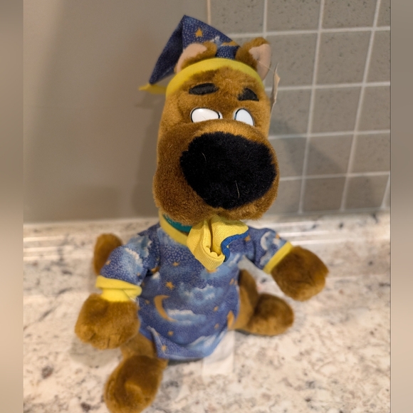 Cartoon Network | Toys | Cartoon Network Plush Scooby Doo In Pajamas 9 ...